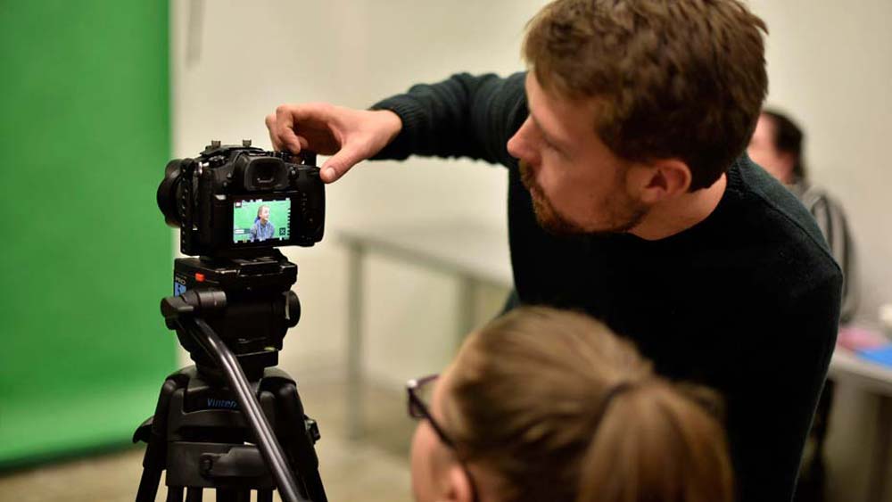 BA (Hons) Journalism with Photography | Plymouth Marjon University